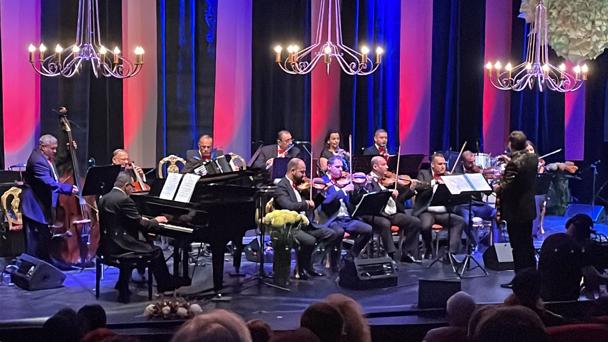 VIDEO - În această seară a debutat la Cinema Independenta, cea de-a 55 ...